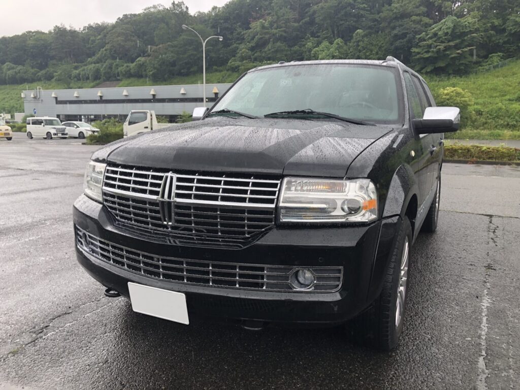 ABE CARS Tama Garage by 阿部商会 (アベカーズ多摩ガレージ / 阿部カーズ タマガレージ)