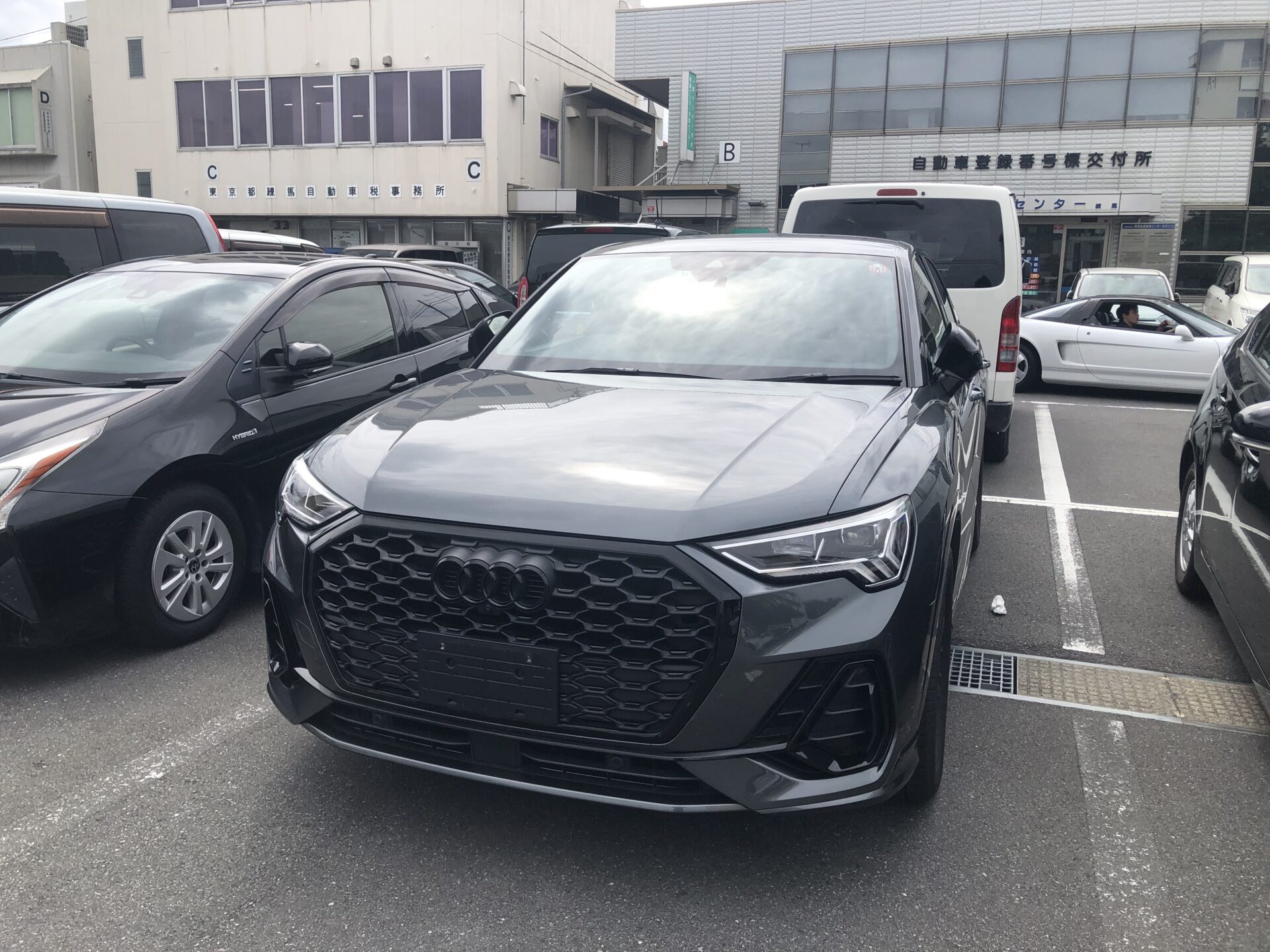 ABE CARS Tama Garage by 阿部商会 (アベカーズ多摩ガレージ / 阿部カーズ タマガレージ)